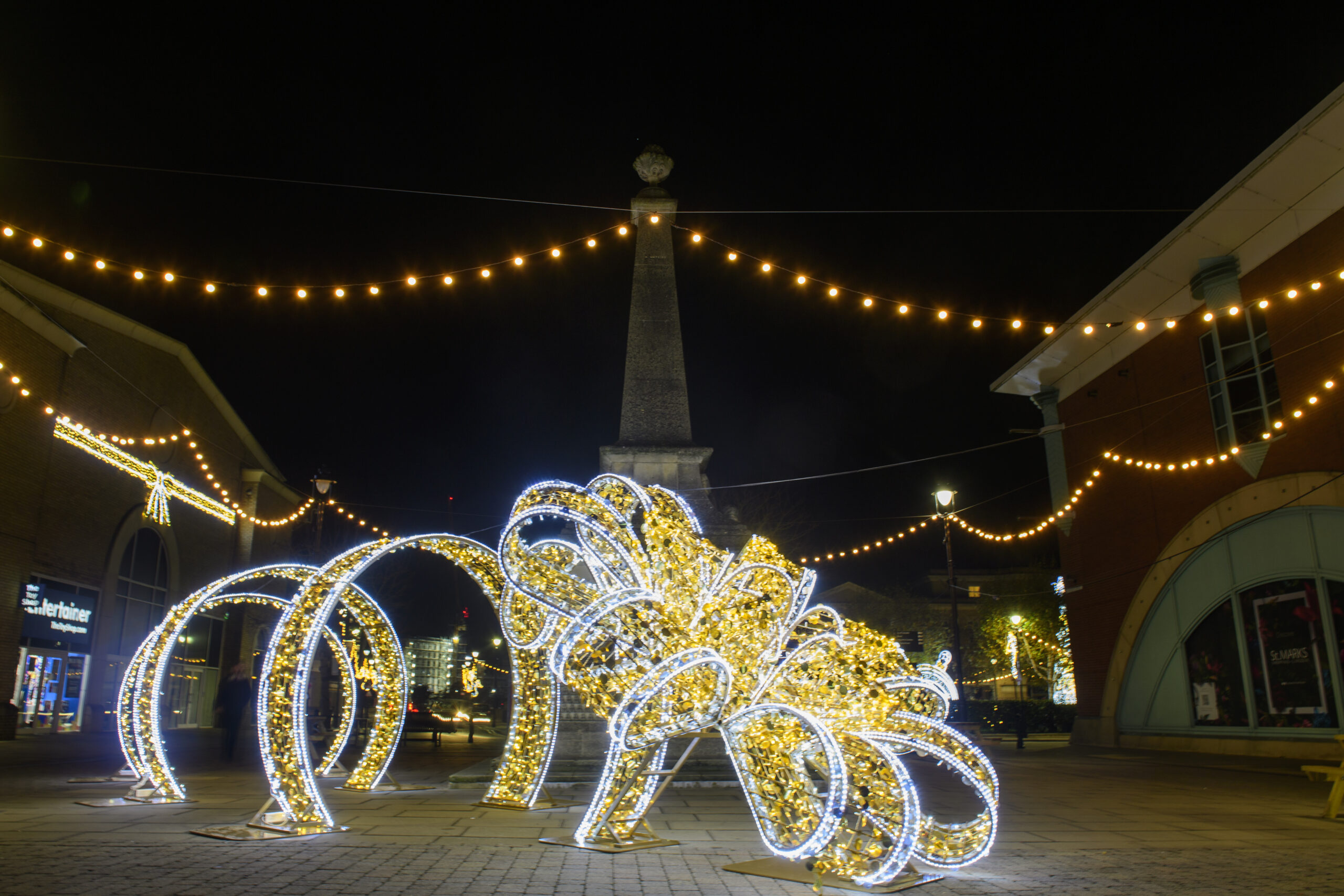 Commercial Christmas Display Design - Fizzco Projects